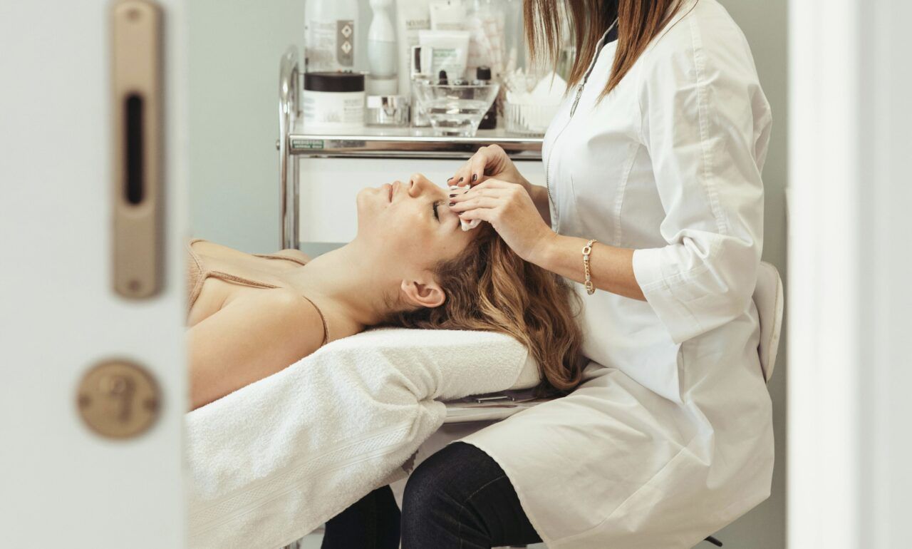 9 Tips for Career Goal Setting – Wrapture Beauty Academy
